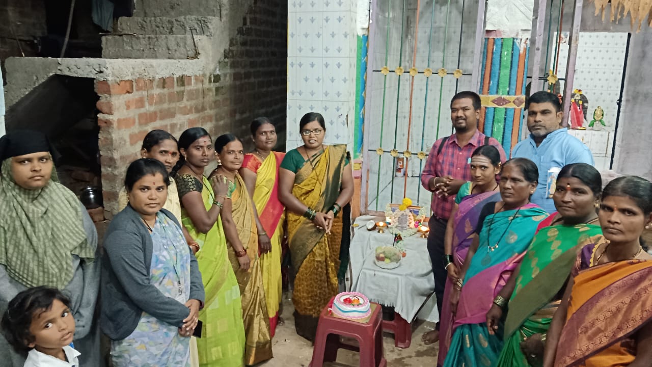 ಹುಲಿಗಮ್ಮ ದೇವಿ ಸ್ವಸಹಾಯ ಸಂಘದ 13ನೇ ವರ್ಷದ ವಾರ್ಷಿಕೋತ್ಸವ - Karunada Kanda