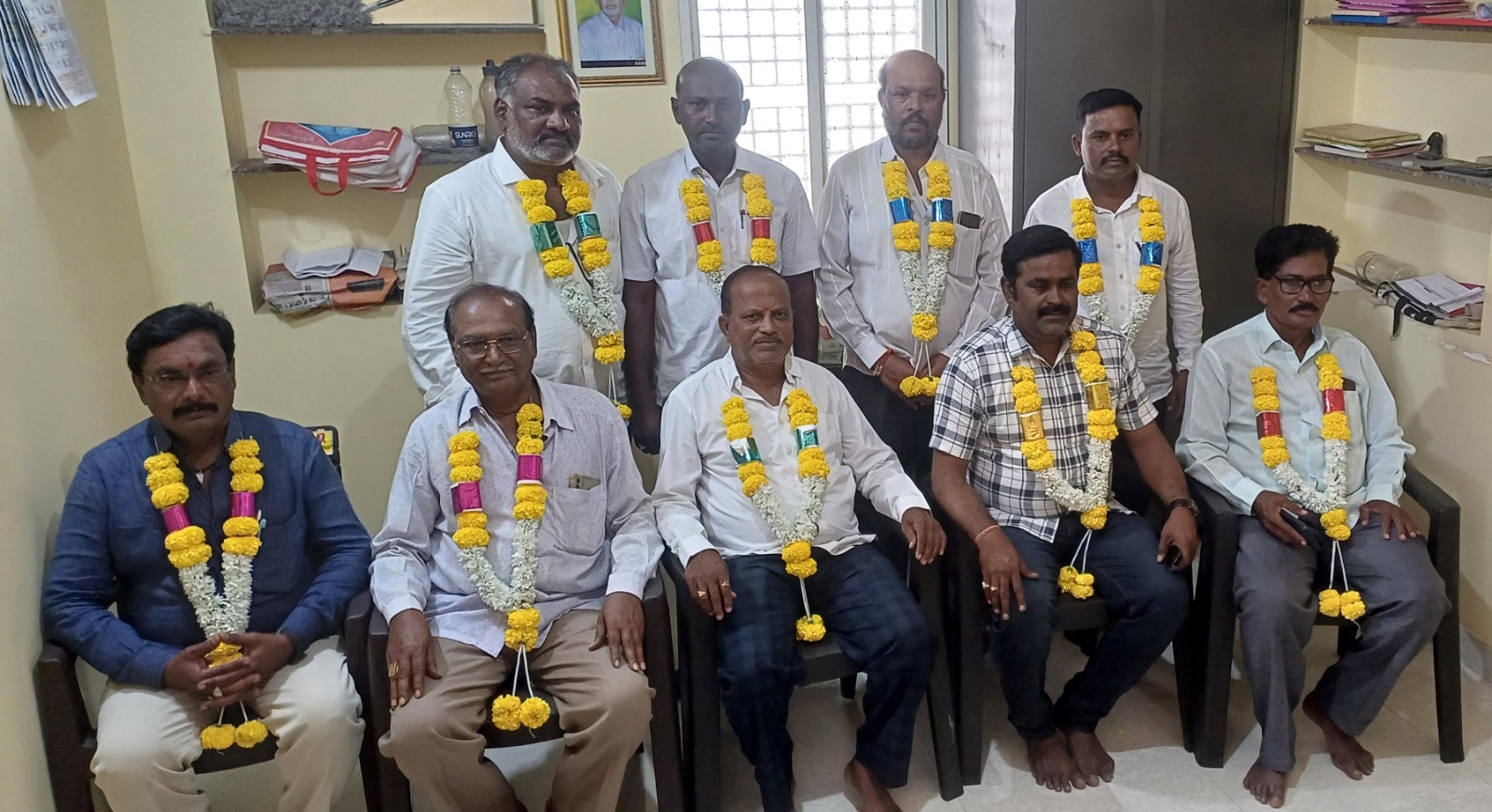 ಕಂಪ್ಲಿ ತಾಲೂಕು ಅಕ್ಕಿ ವ್ಯಾಪಾರಸ್ಥರ ಸಂಘದ ನೂತನ ಅಧ್ಯಕ್ಷರಾಗಿ ಟಿ. ಬದ್ರಿನಾಥ ...